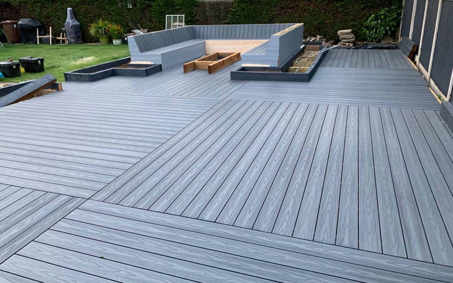 Selecting the Best Composite Deck Color for Your Home | Decked Out Builders