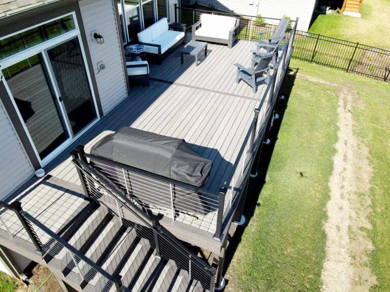 Top Deck Building Tips for Homeowners in Crystal Lake, IL | Decked Out Builders