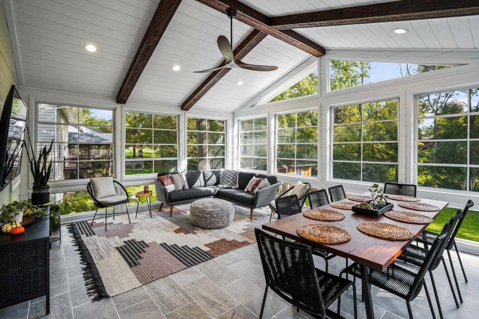 What Type of Windows Work Best for Three-Season Rooms? | Decked Out ...