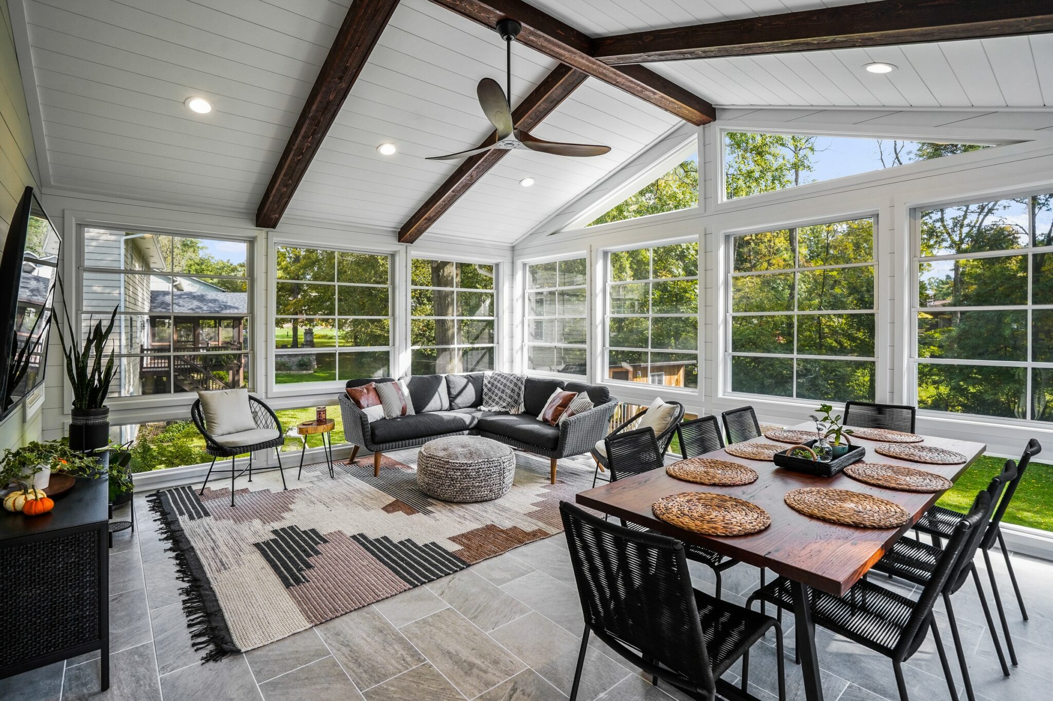 What Type of Windows Work Best for Three-Season Rooms? | Decked Out ...