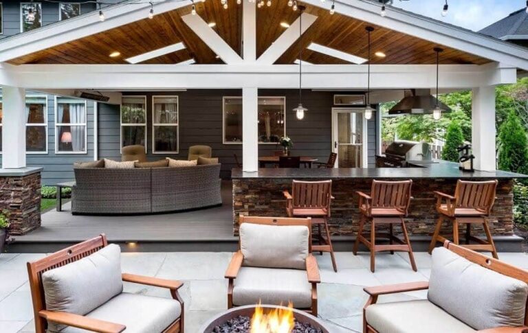 Deck Building Contractor: Redefining Outdoor Spaces with Custom Decks | Decked Out Builders